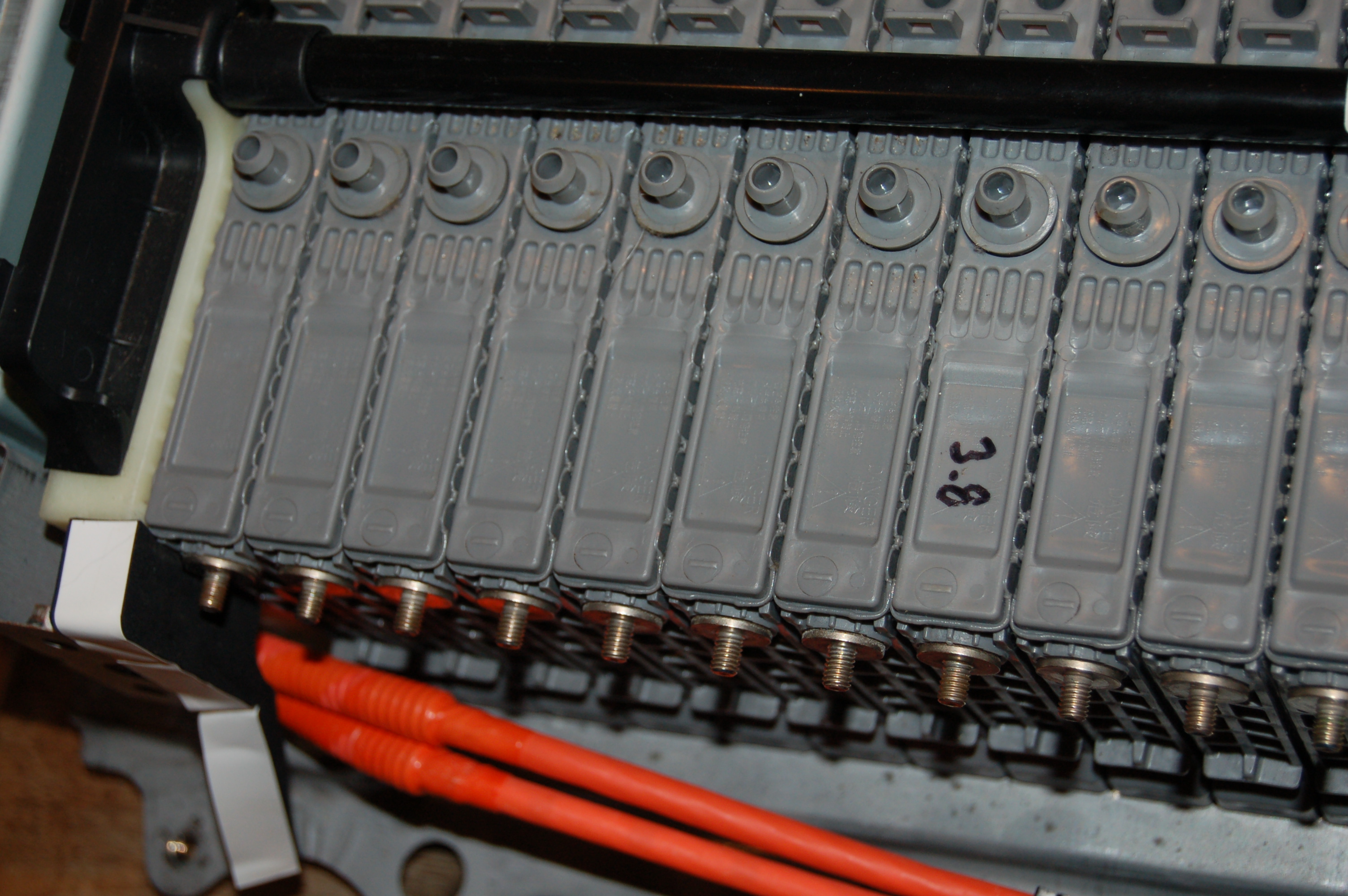 Balancing the Battery Pack | Technically Rural